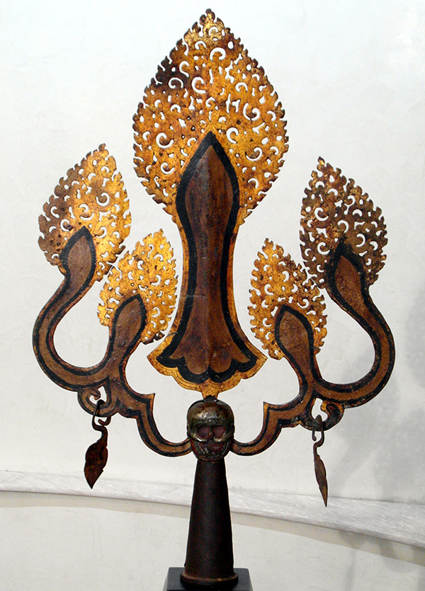 Trishula - TIBET end of XVII th century - bronzes